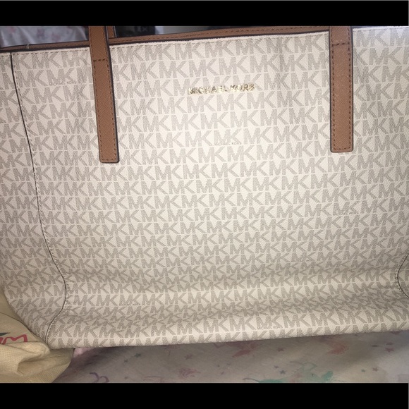 Michael Kors | Bags | Michael Lord Rivington Vanilla Tote Handbag ...